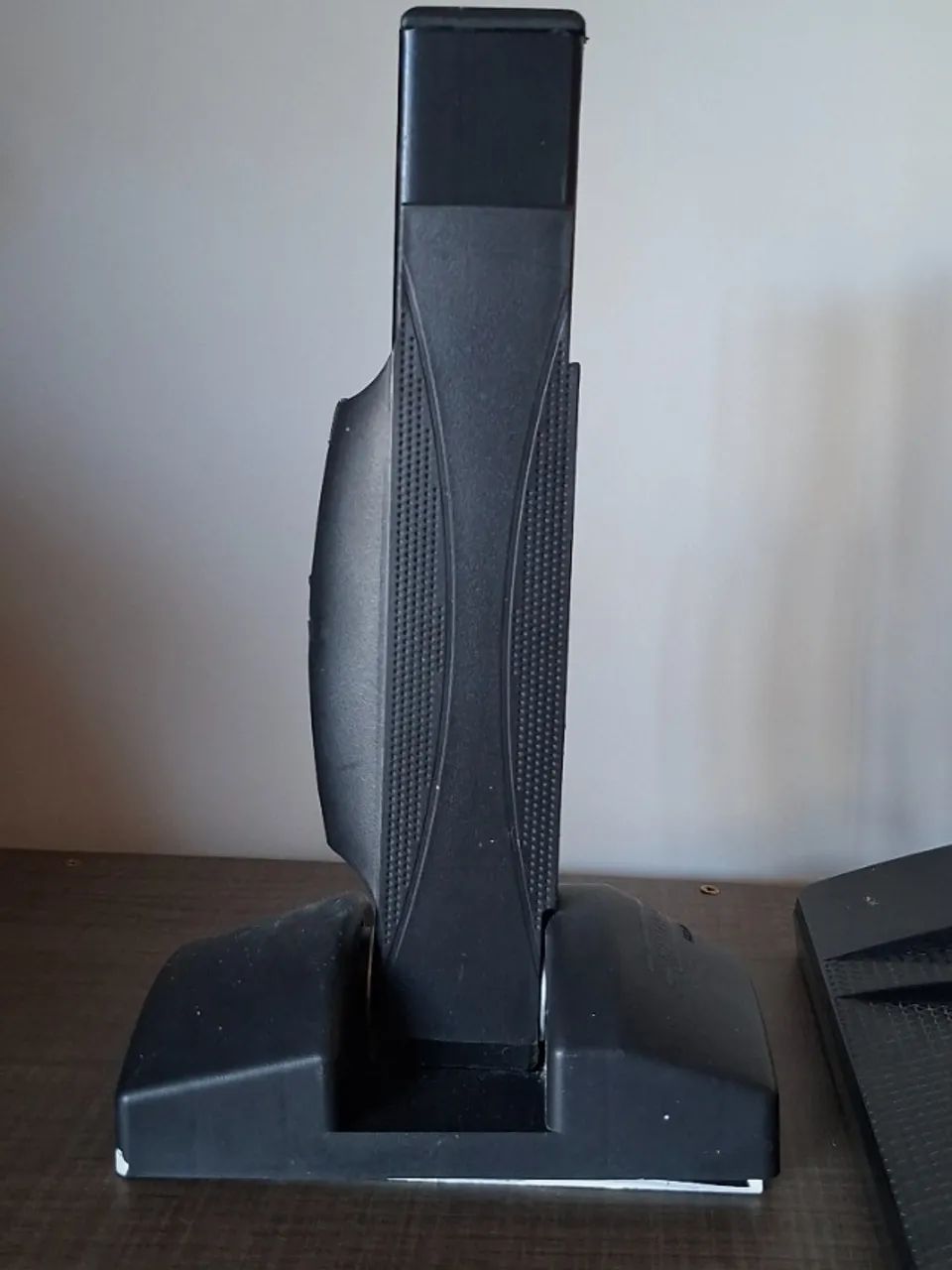 TV LG 26?, modelo M2631D-PS. Funciona como TV e monitor de PC (HDMI e ...