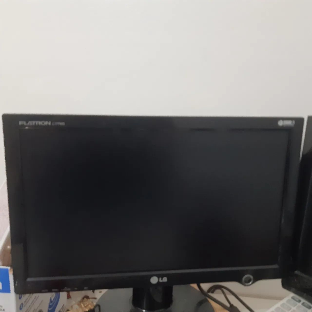Monitor LG Flatron 18,5 polegadas - Monitores - Setor Habitacional Vicente Pires, Brasília ...