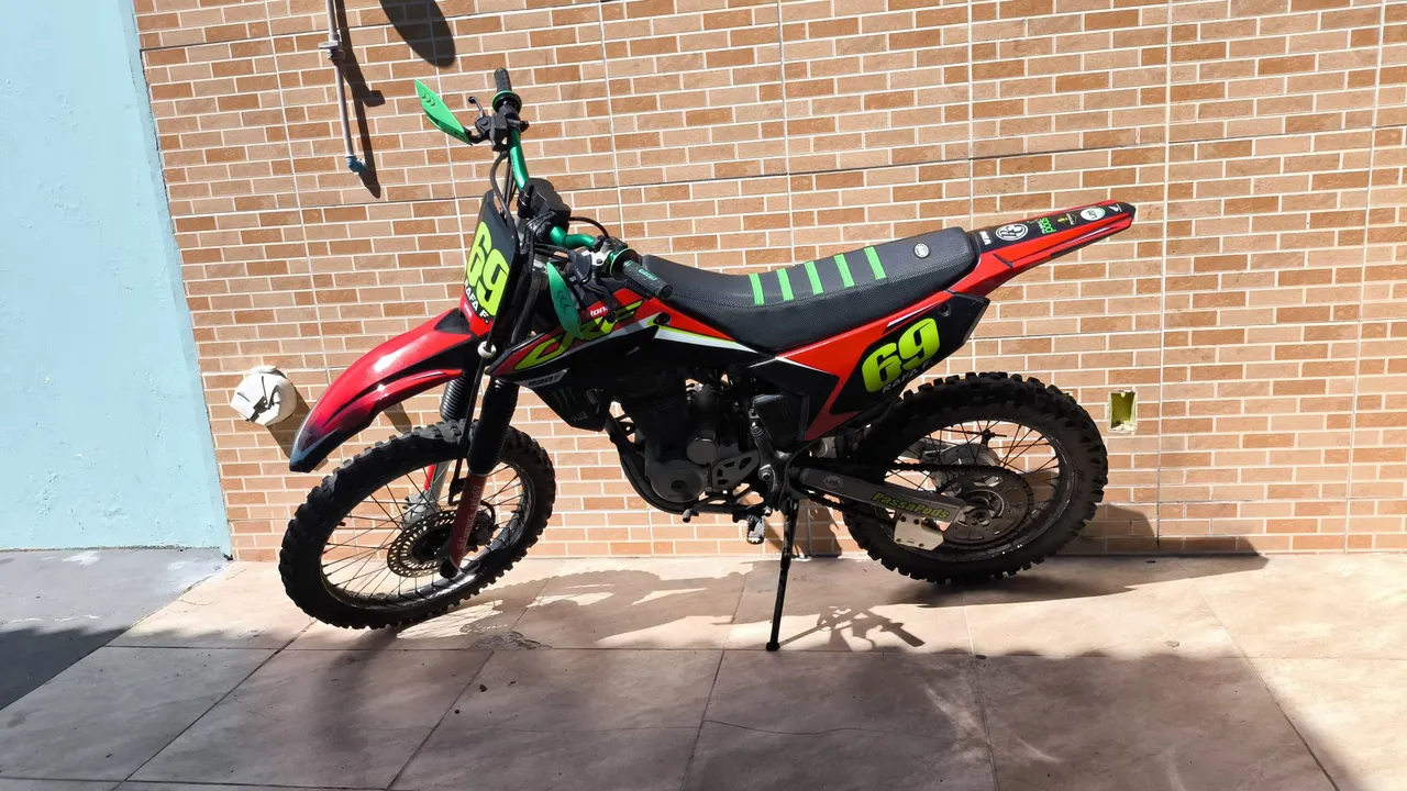 Motos HONDA CRF no Brasil