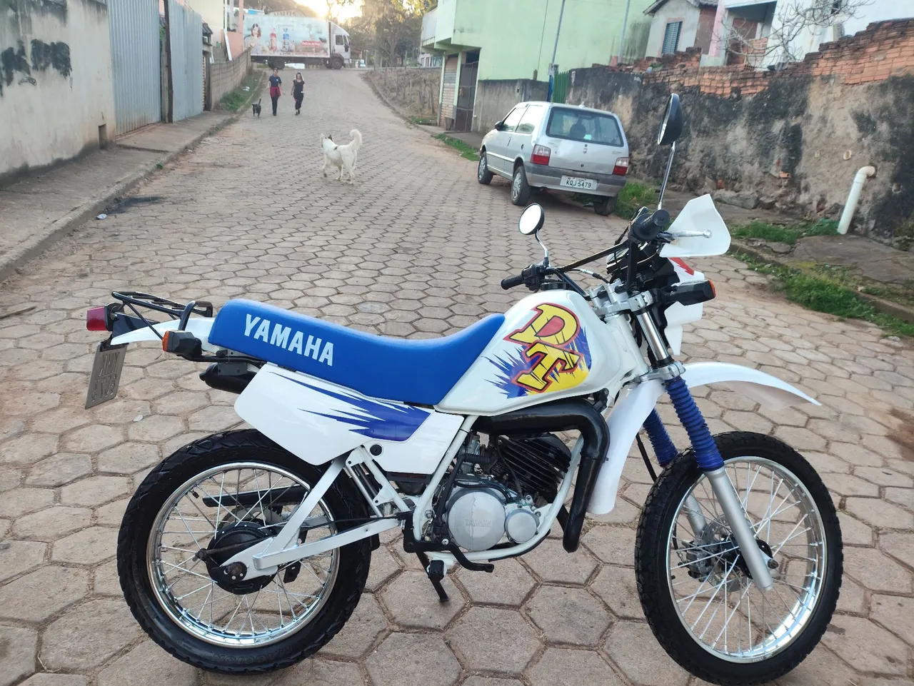Motos Yamaha DT no Brasil