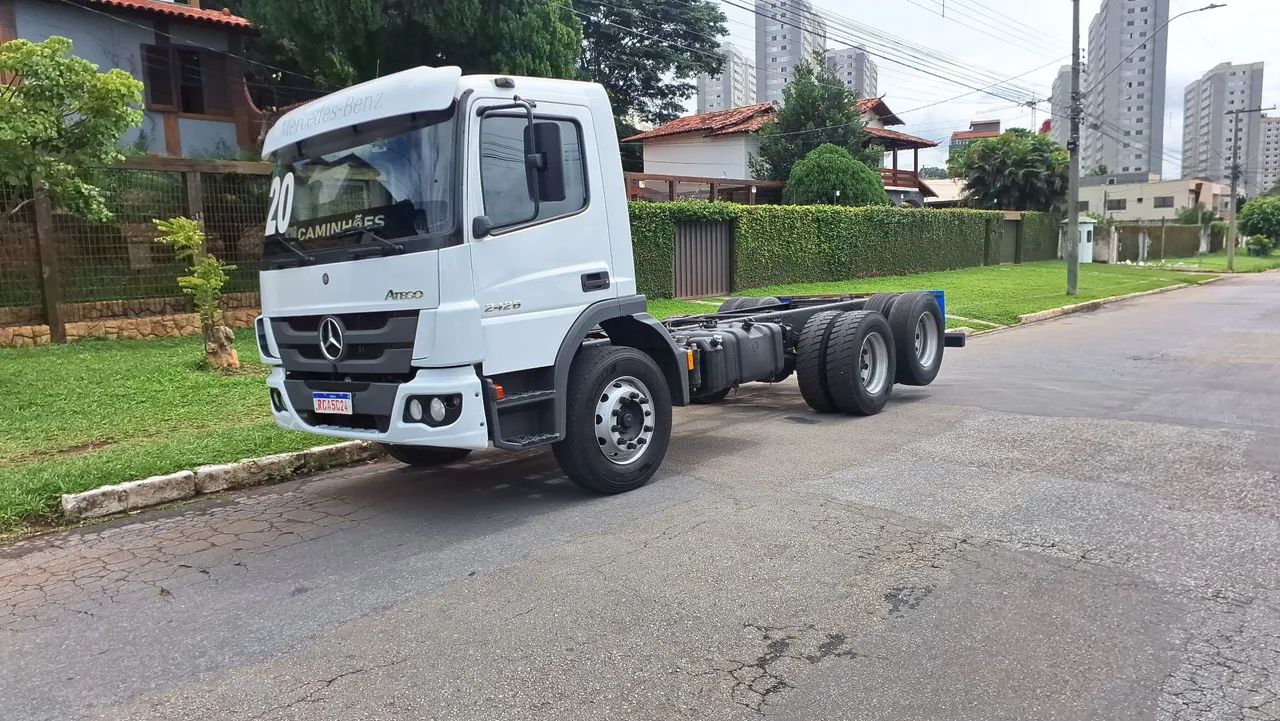 Caminhão MB Atego 2426 Truck 6x2 - Caminhões - Inconfidentes, Contagem ...