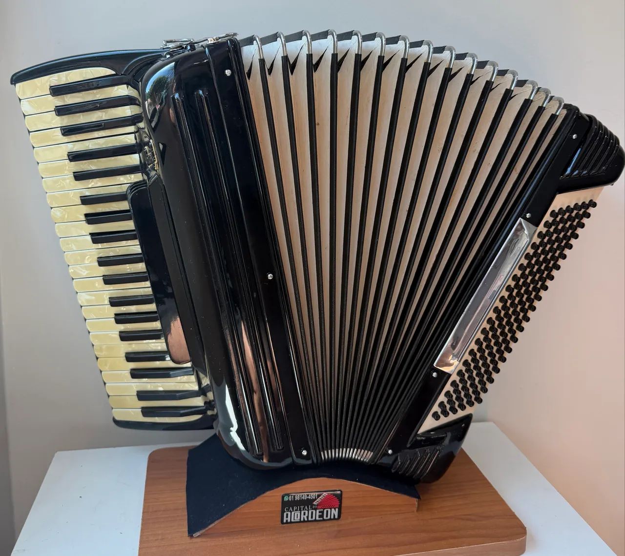 acordeon crucianeli 120 baixos oitavado - Instrumentos musicais - Santa ...