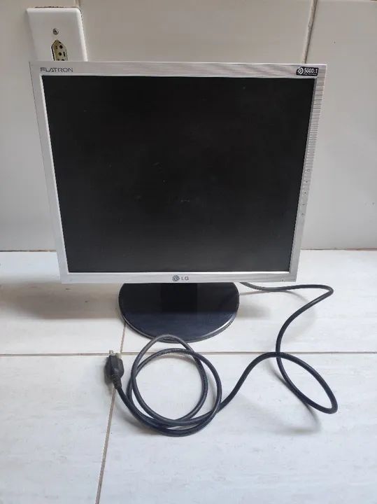 Monitor LG 17 polegadas - com capa - Monitores - Realengo, Rio de ...