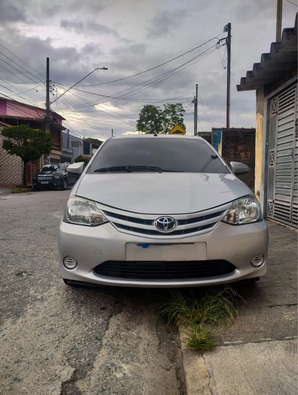 "toyota etios 2015" - Carros Usados e Novos à venda
