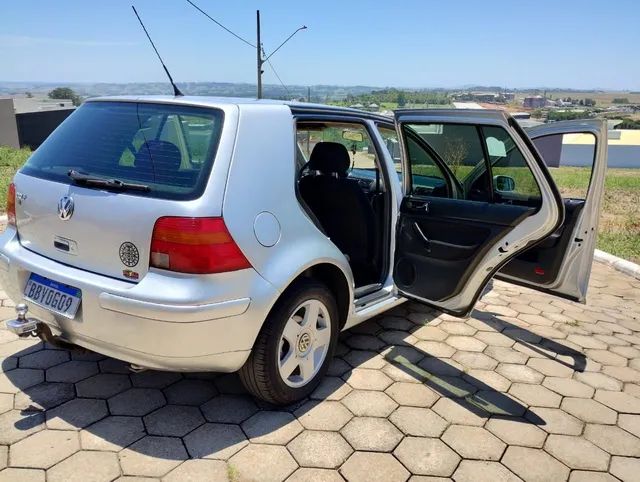 VOLKSWAGEN GOLF 2002 Usados e Novos