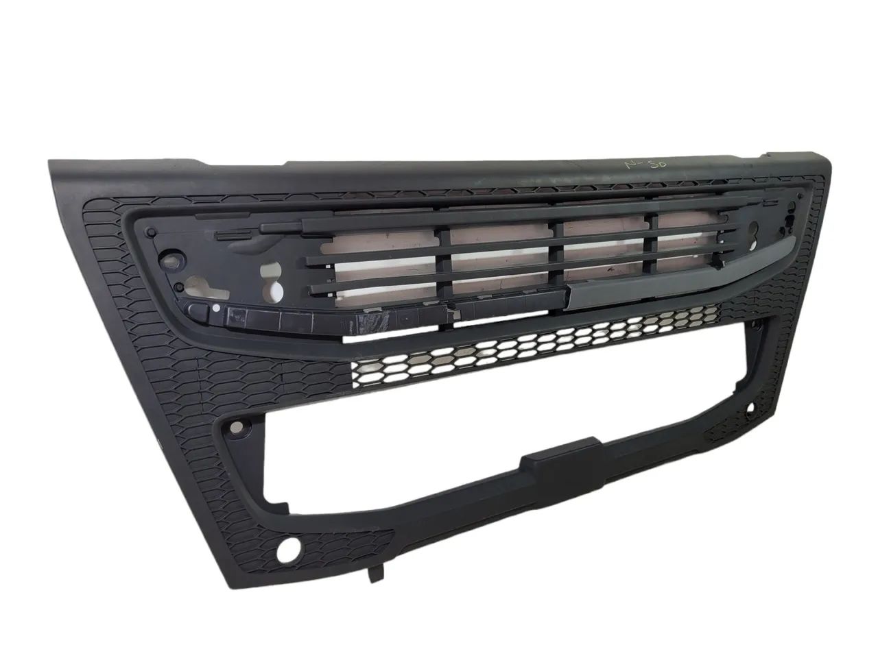 Painel Da Grade Inferior Frontal Volvo Fm * - Ônibus - Ganchinho ...