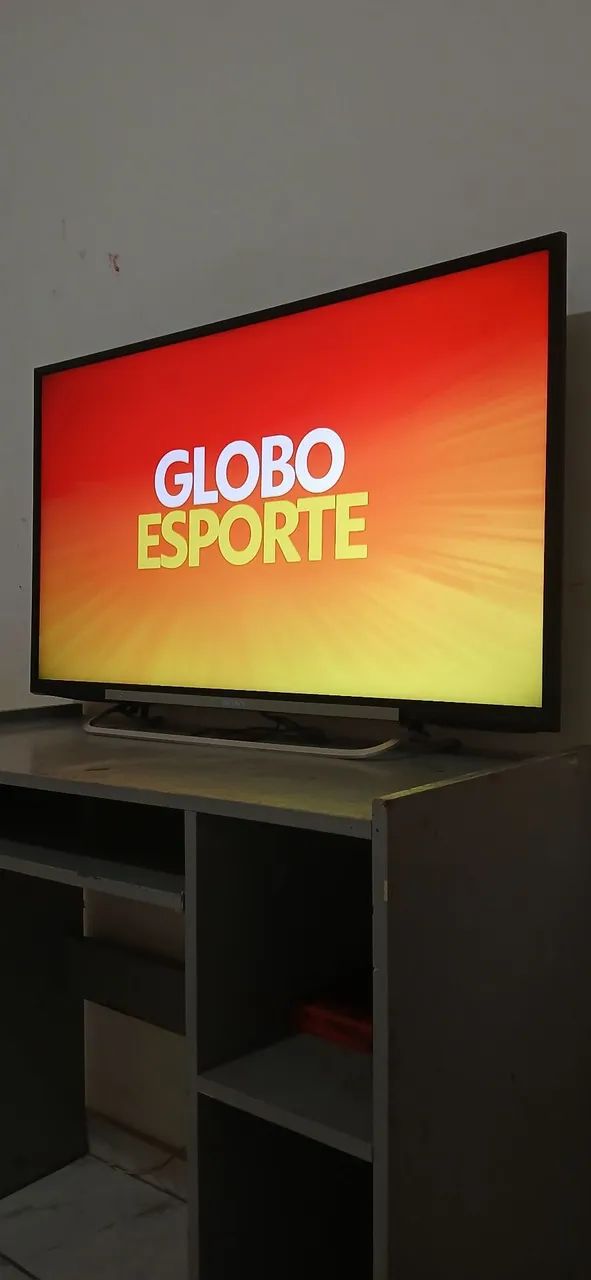 TV de LED 40 Polegadas não é smart - TVs - Alpes, Londrina 1405075674 | OLX