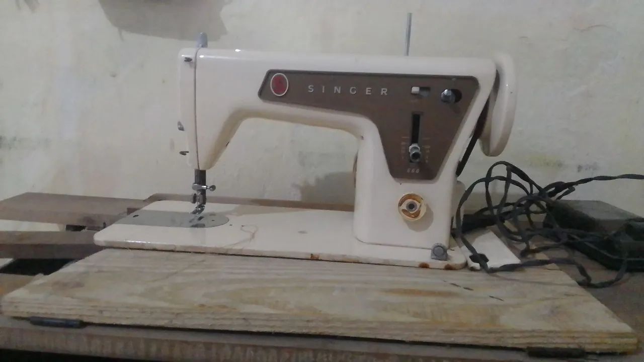 Máquina de Costura Singer 660 - Equipamentos Para Comércio - Jardim ...