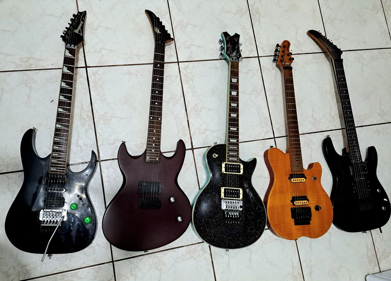 "guitarras chinesas" - Instrumentos musicais no Brasil