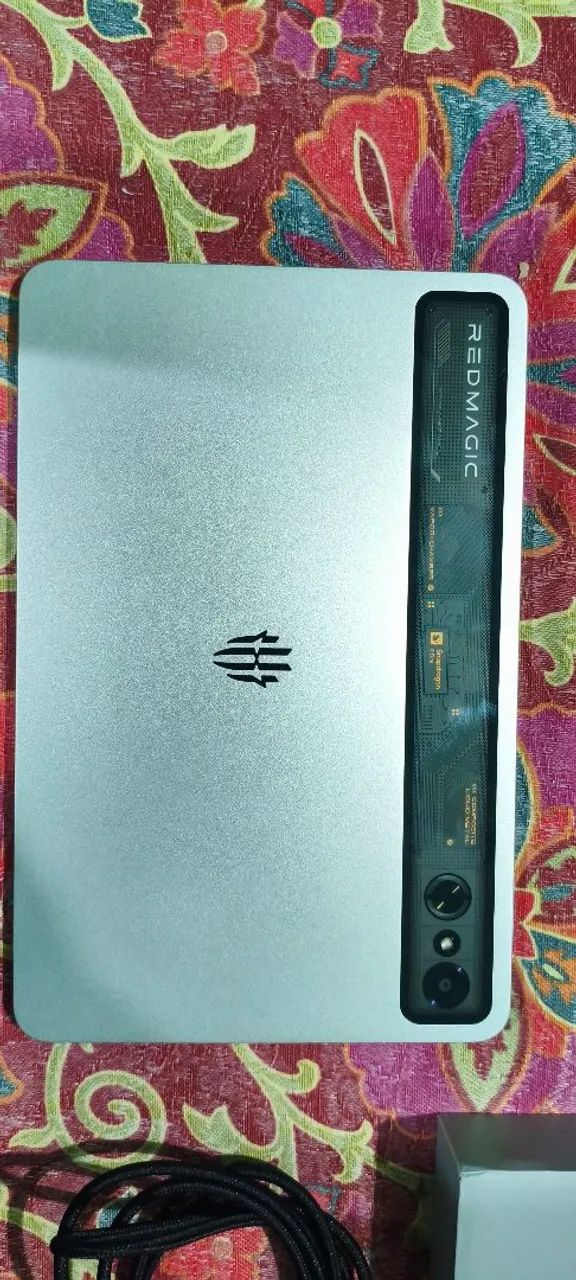 redmagic astra gaming tablet mini 9.06" oled 8200mah snapdragon 8 elite ...