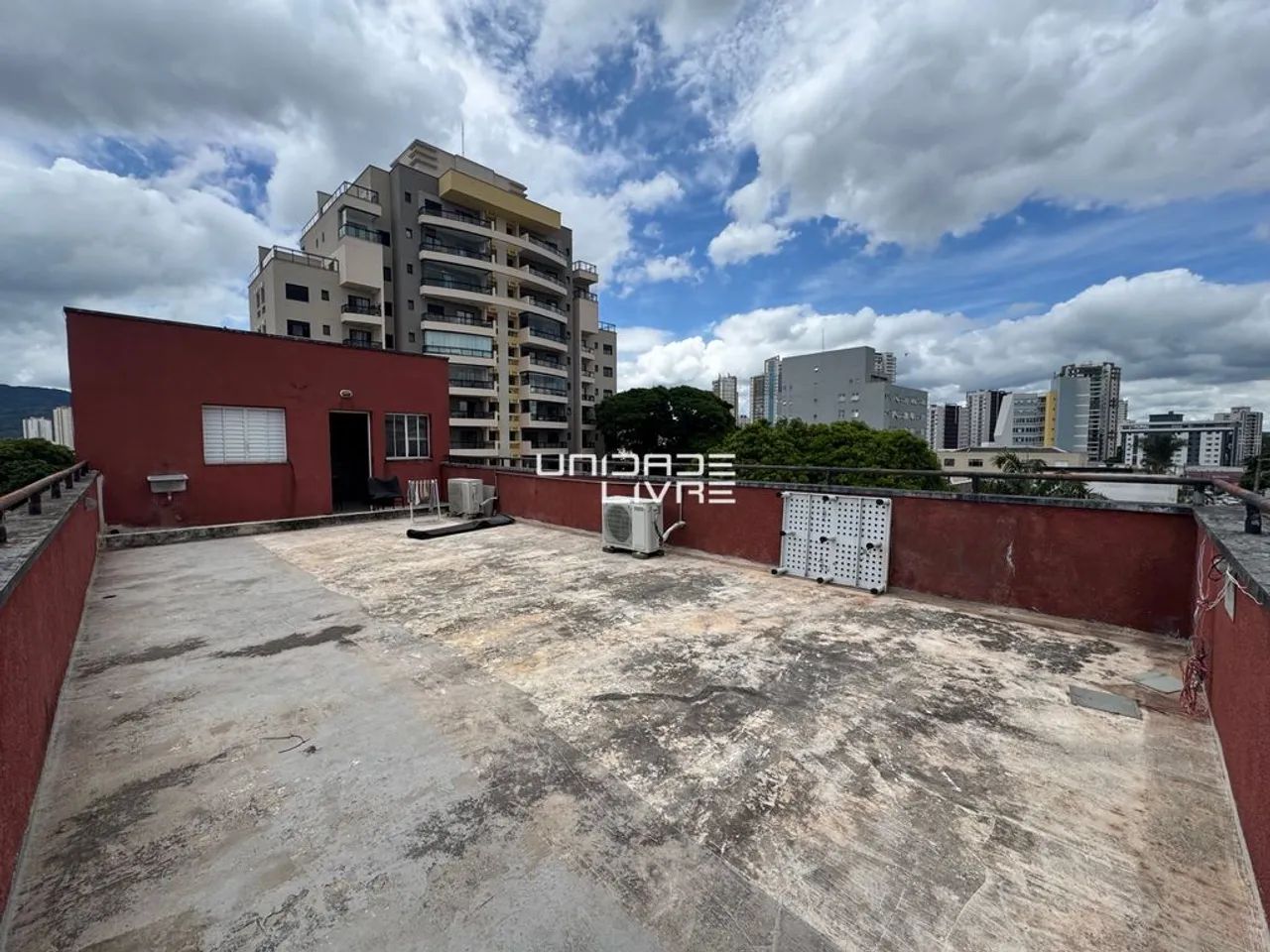 Ponto comercial no Parque Monte Líbano, 382m², rooftop e 3 pavimentos ...