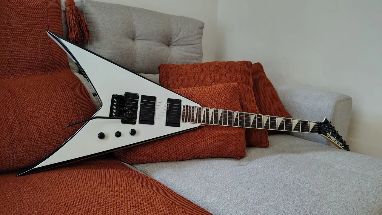 "jackson flying v" no Brasil