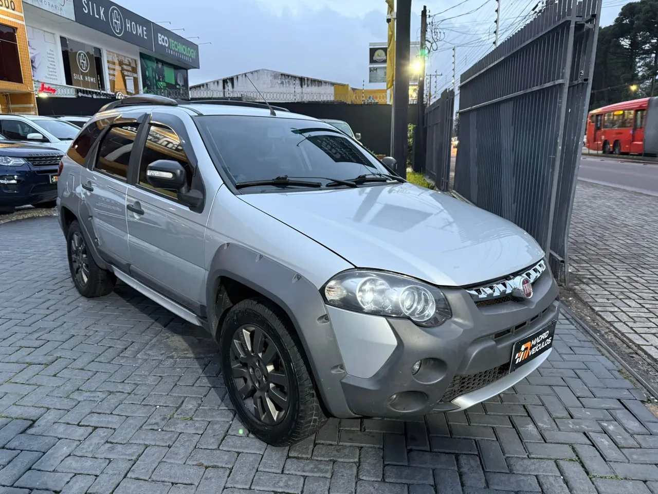 "palio weekend" - Carros Usados e Novos à venda