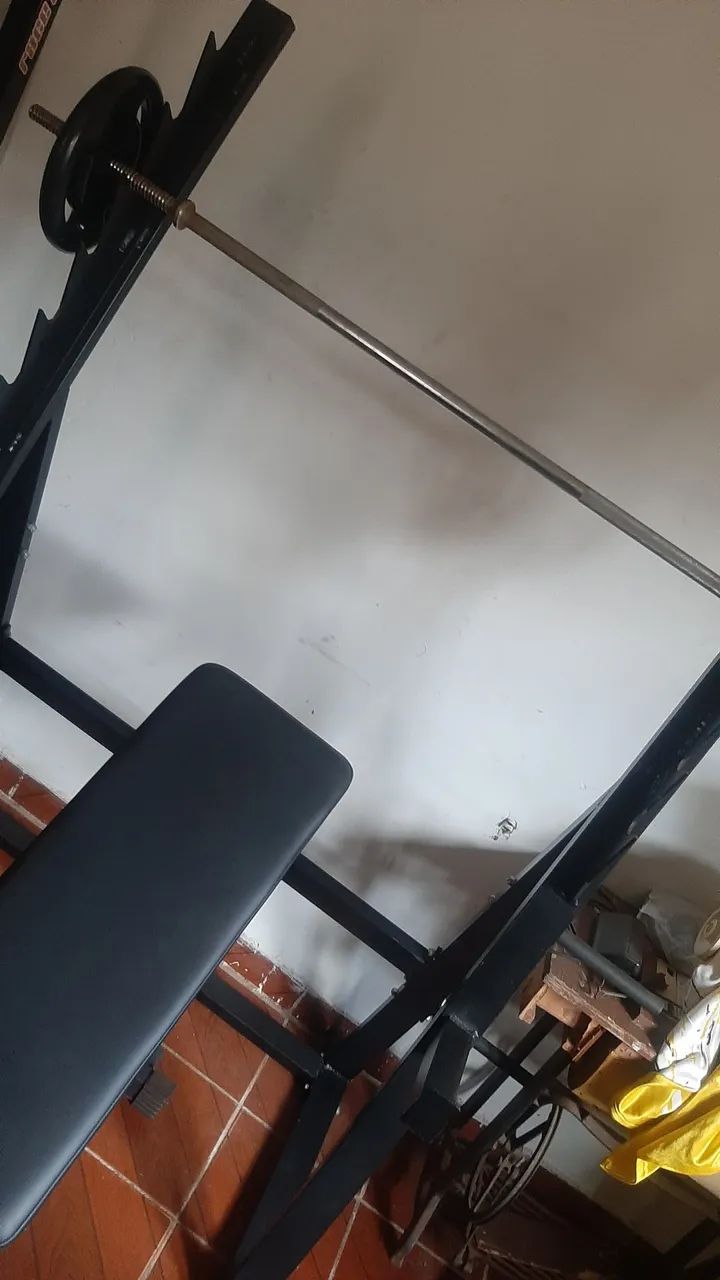 Rack gaiola de agachamento + banco de academia - Academia e Exercícios ...