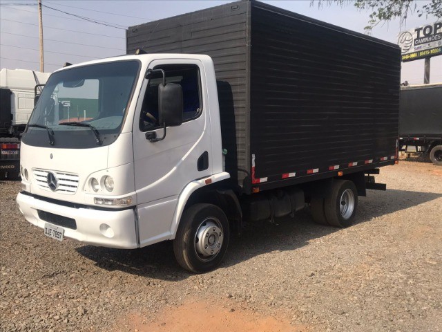 Caminhão Mercedes 715 à venda em todo o Brasil! | Busca Acelerada