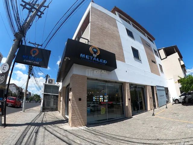 Prédio de Uso Misto: Loja, Studios e Apartamento com Excelente ...