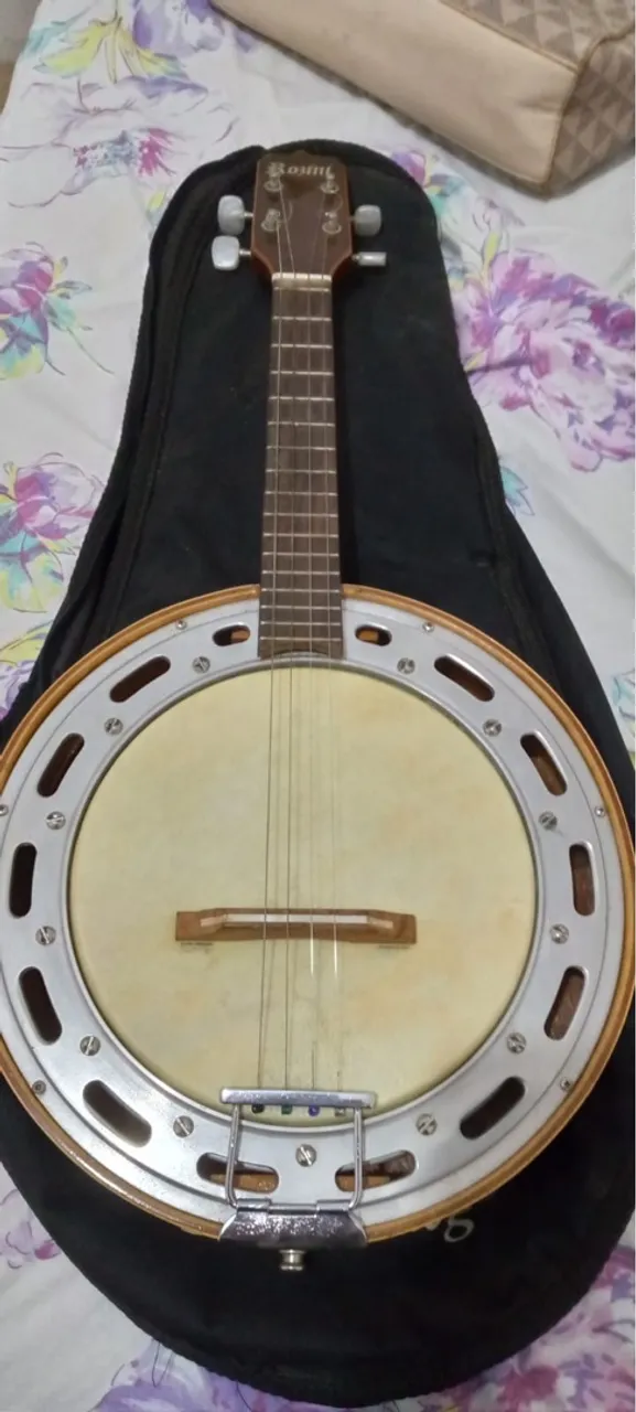 "instrumento musical banjo" - Instrumentos musicais no Brasil