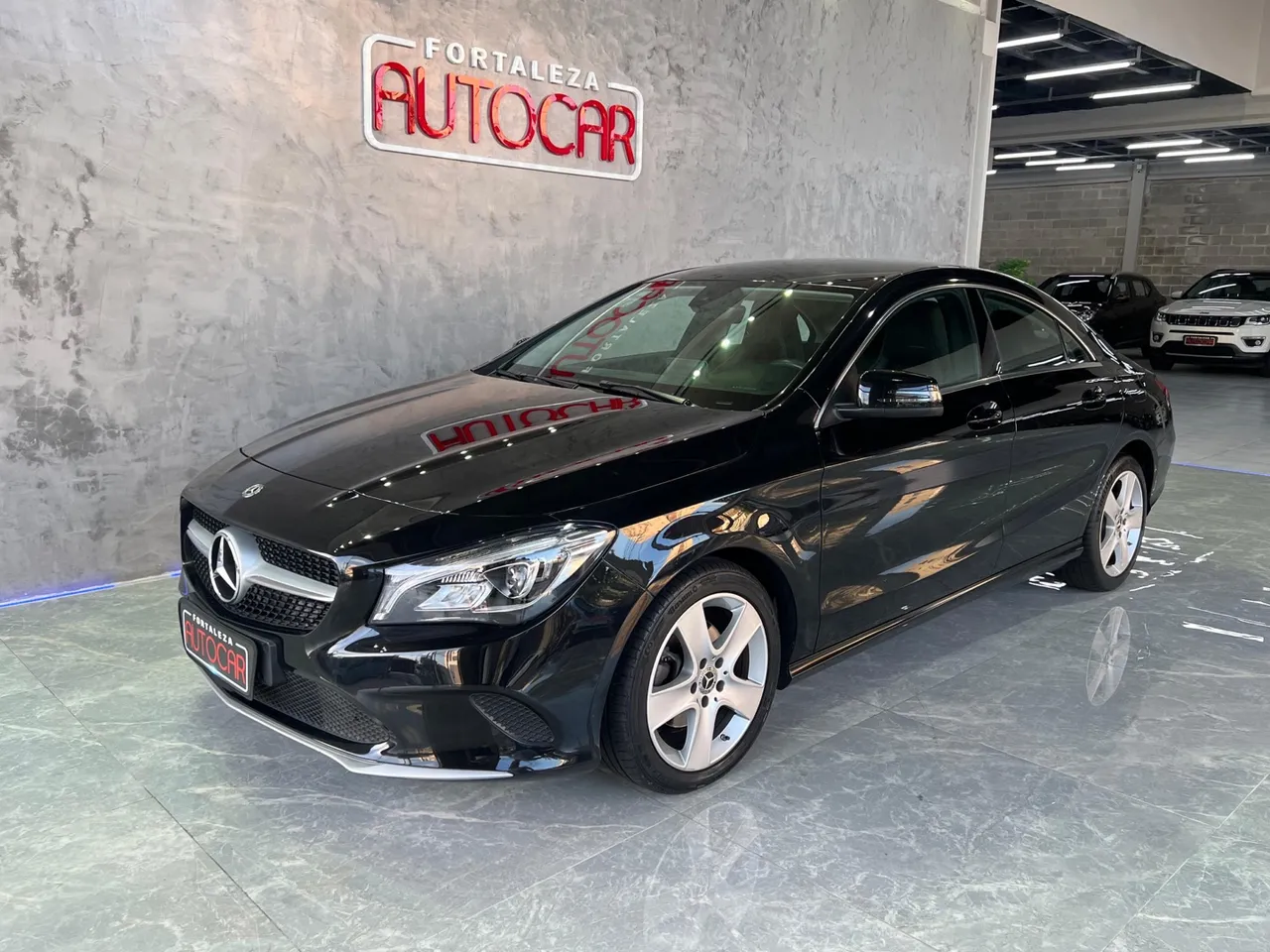 MERCEDES-BENZ CLA-180 2018 Usados e Novos