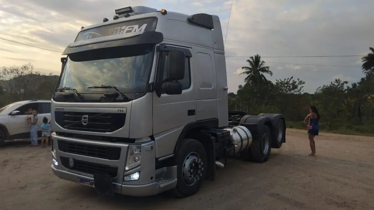 Caminhão Volvo FM 370 - Caminhões - Santo Antônio, Candeias 1404032207 | OLX