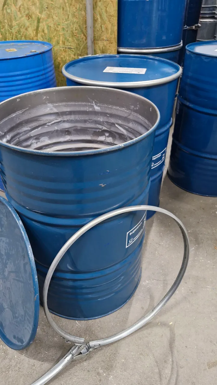 "tambores de 200 litros" no Brasil