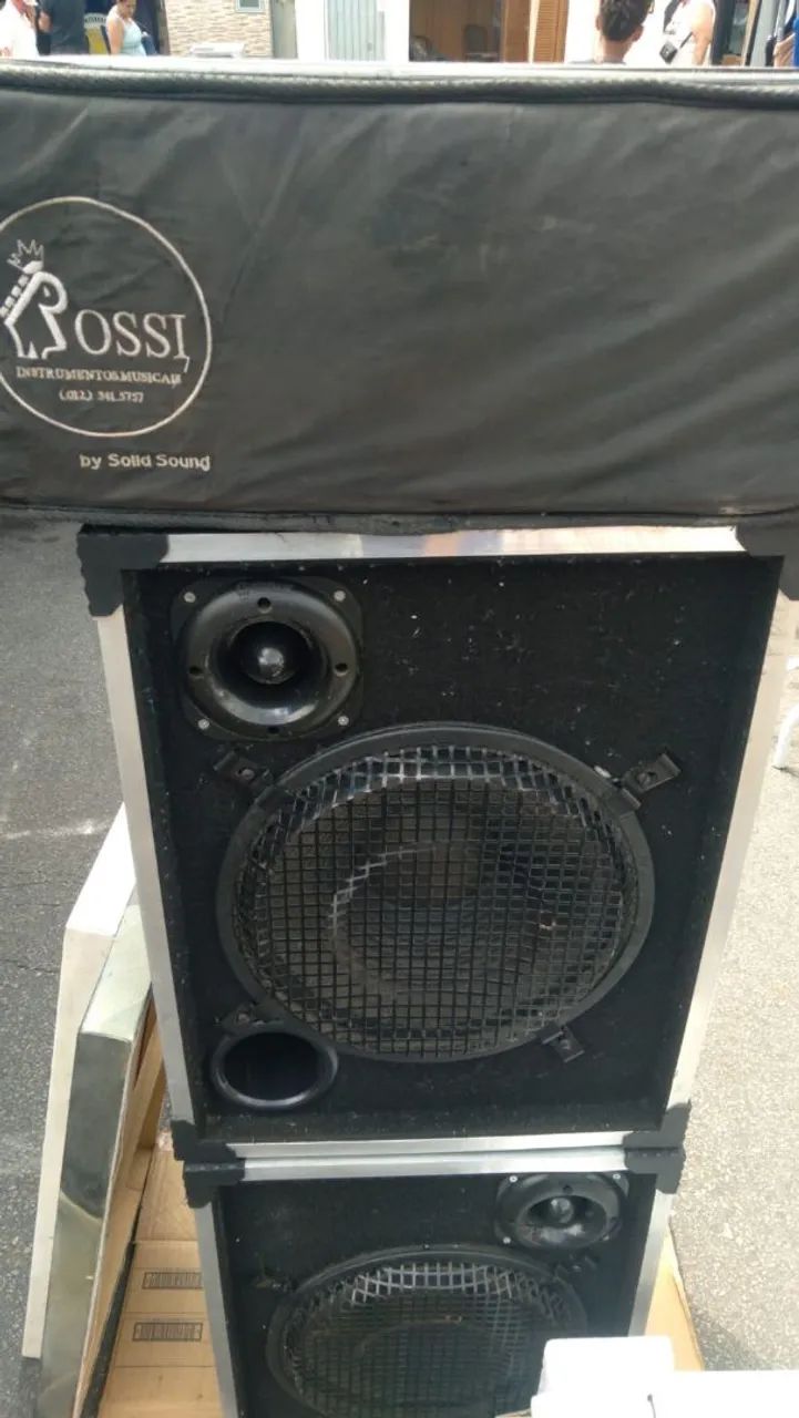 Mesa de som e 2 caixas - Instrumentos musicais - Jardim da Granja, São ...