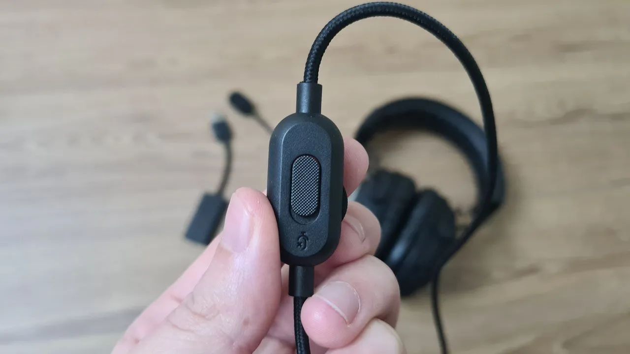 Headset Logitech G Pro X USB - Fones de Ouvido - Águas Lindas ...