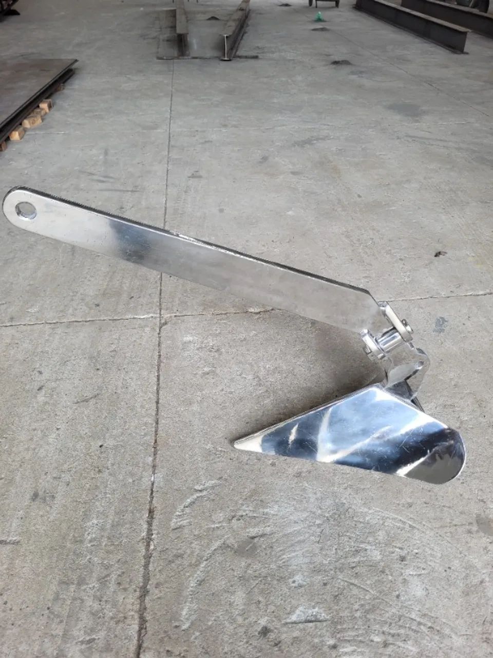 Âncora de inox; modelo Arado articulado; 35 kg. - Peças para barcos e ...