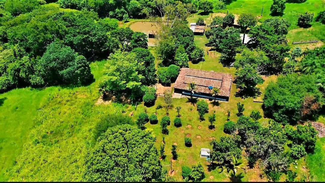 Fazenda com 10 alqueires a 17km de Goiás Velho, distrito de Buenolandia ...