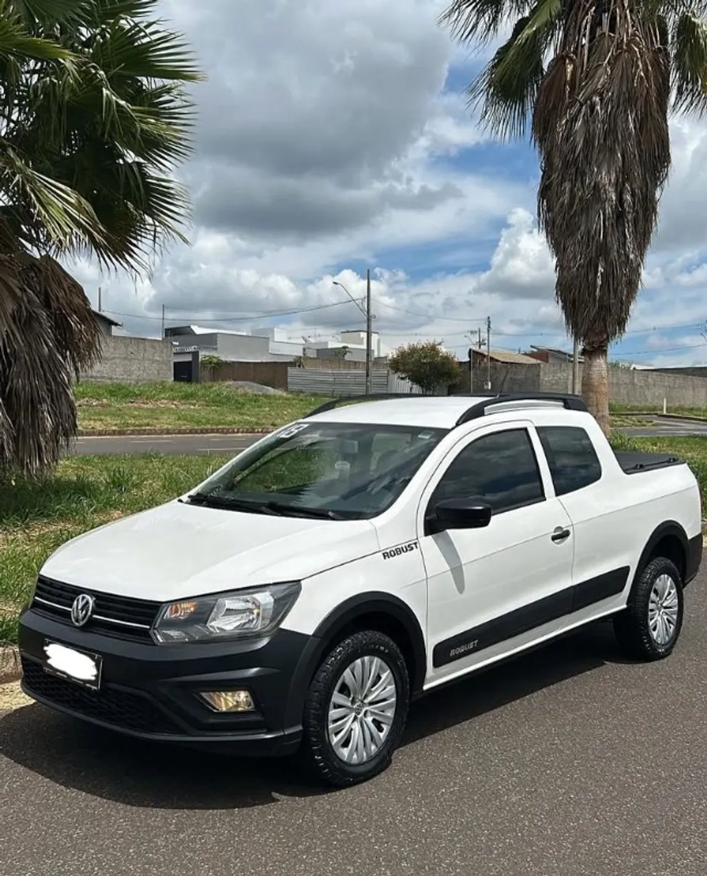 VOLKSWAGEN SAVEIRO ROBUST 1.6 TOTAL FLEX 8V CD Usados e Novos ...