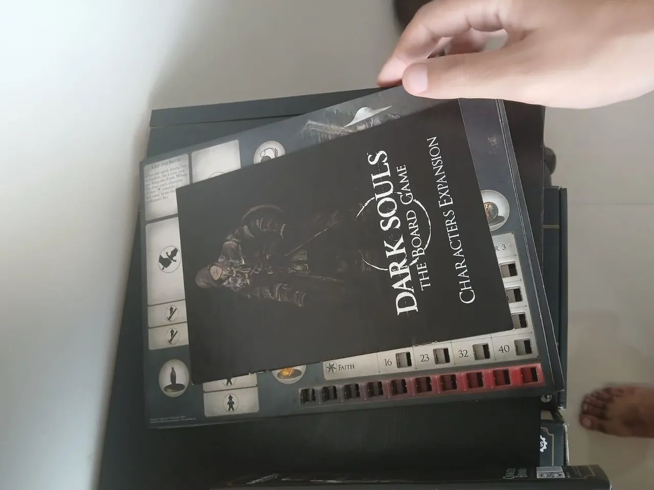 Dark souls board game + todas as expansões completas + insert - Hobbies ...