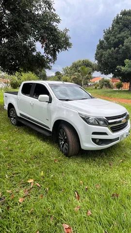 Carros pick-ups Usados e Novos à venda