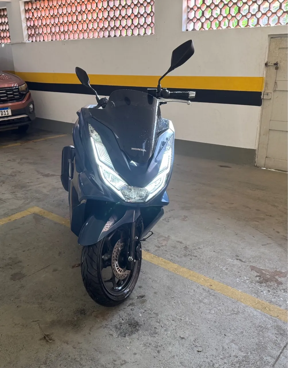 Motos HONDA PCX 2024 no Brasil