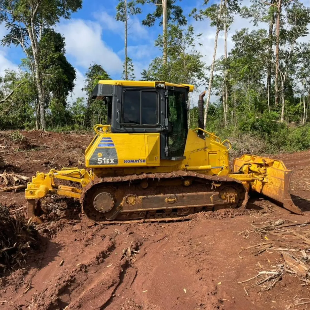 "trator pequeno" - Tratores e máquinas agrícolas no Brasil