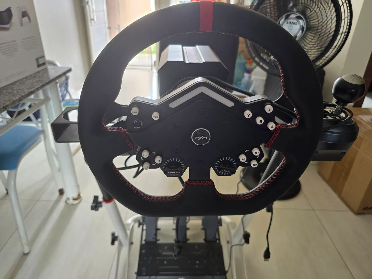 Volante pxn v12 lite com pedais + câmbio + cockpit extreme racing ...