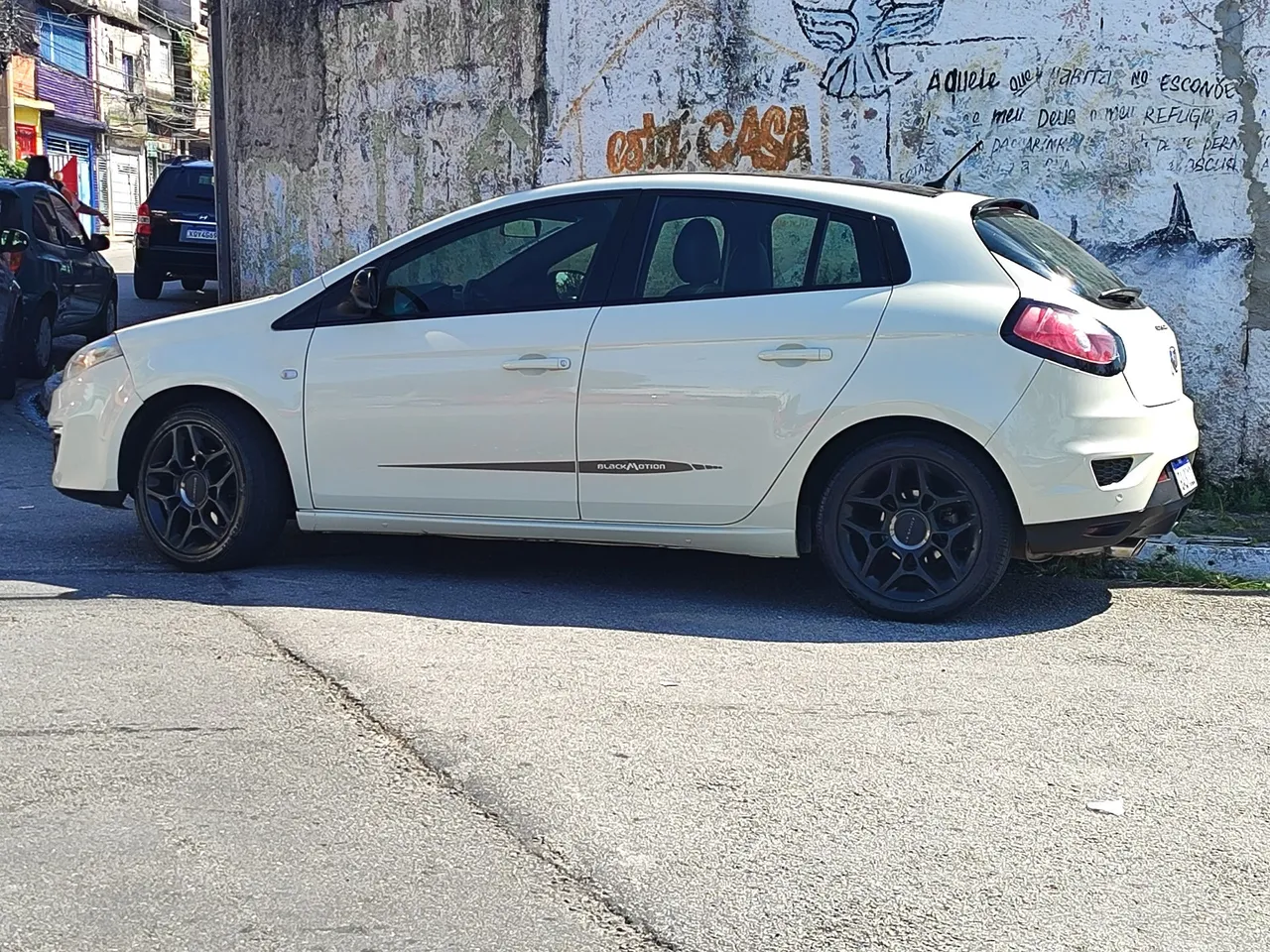 "fiat punto black motion" no Brasil