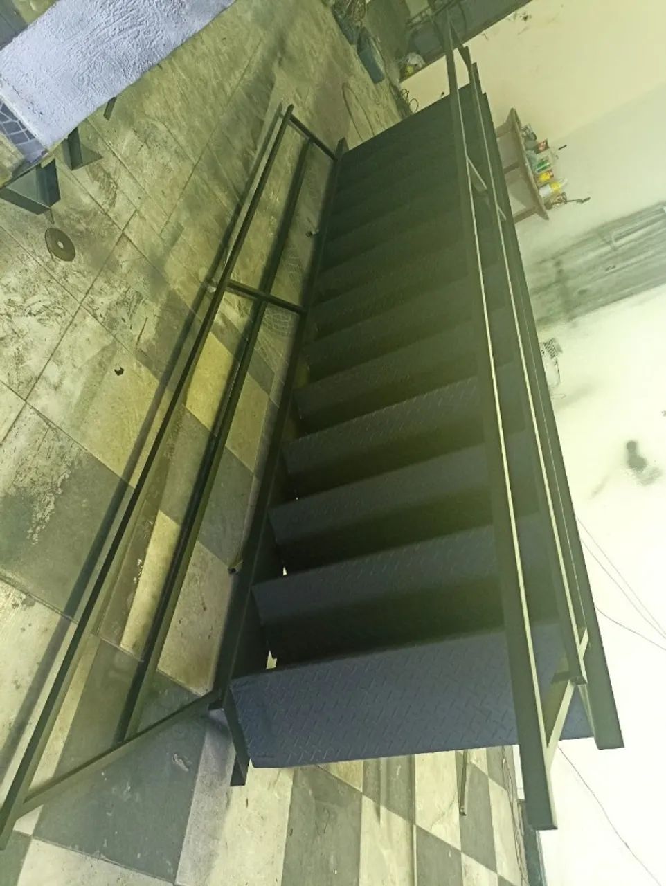 Escada de ferro reta - Portas e Janelas - Cidade Nova, Manaus ...