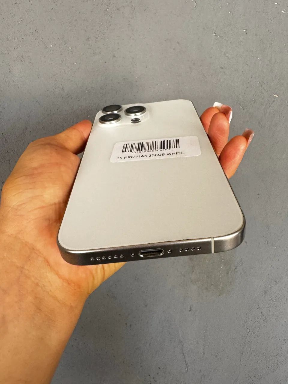 iPhone 15 pro max 256 gigas white titanium - Celulares e Smartphones ...