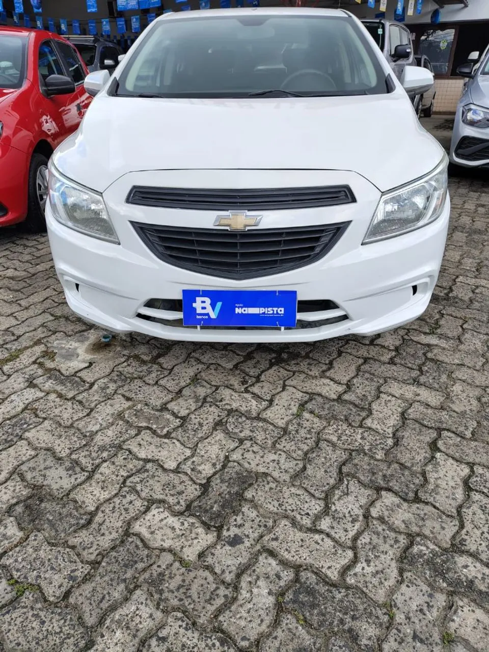 CHEVROLET ONIX 2018 Usados e Novos