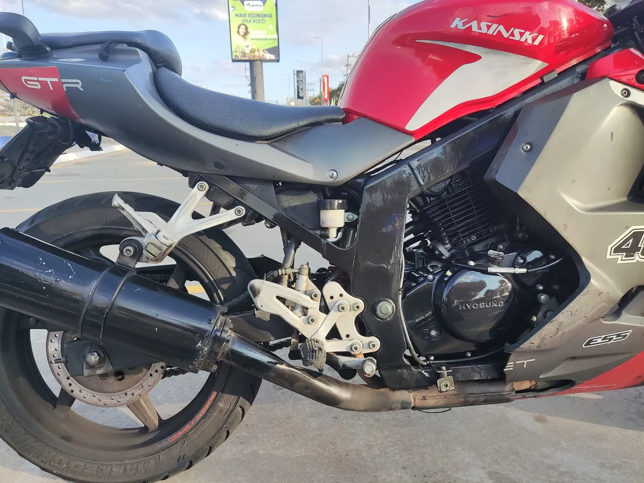 Motos Kasinski Comet no Brasil