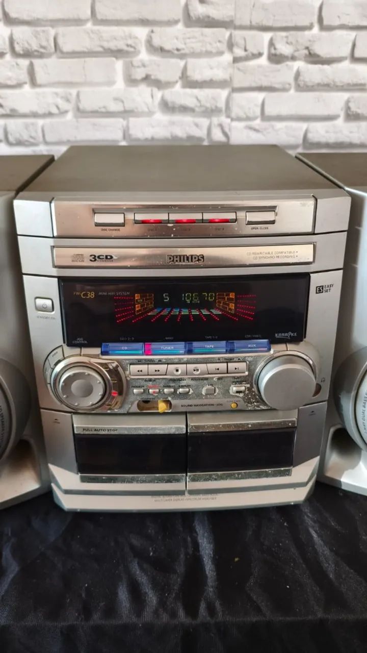 Mini System Philips FW-C38(Leia o Anuncio) Passo Cartao - Aparelhos de ...