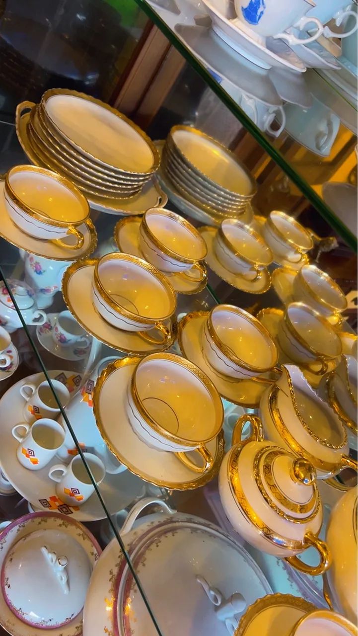 Lindo jogo de café e chá com filetes de ouro antigo - Antiguidades ...