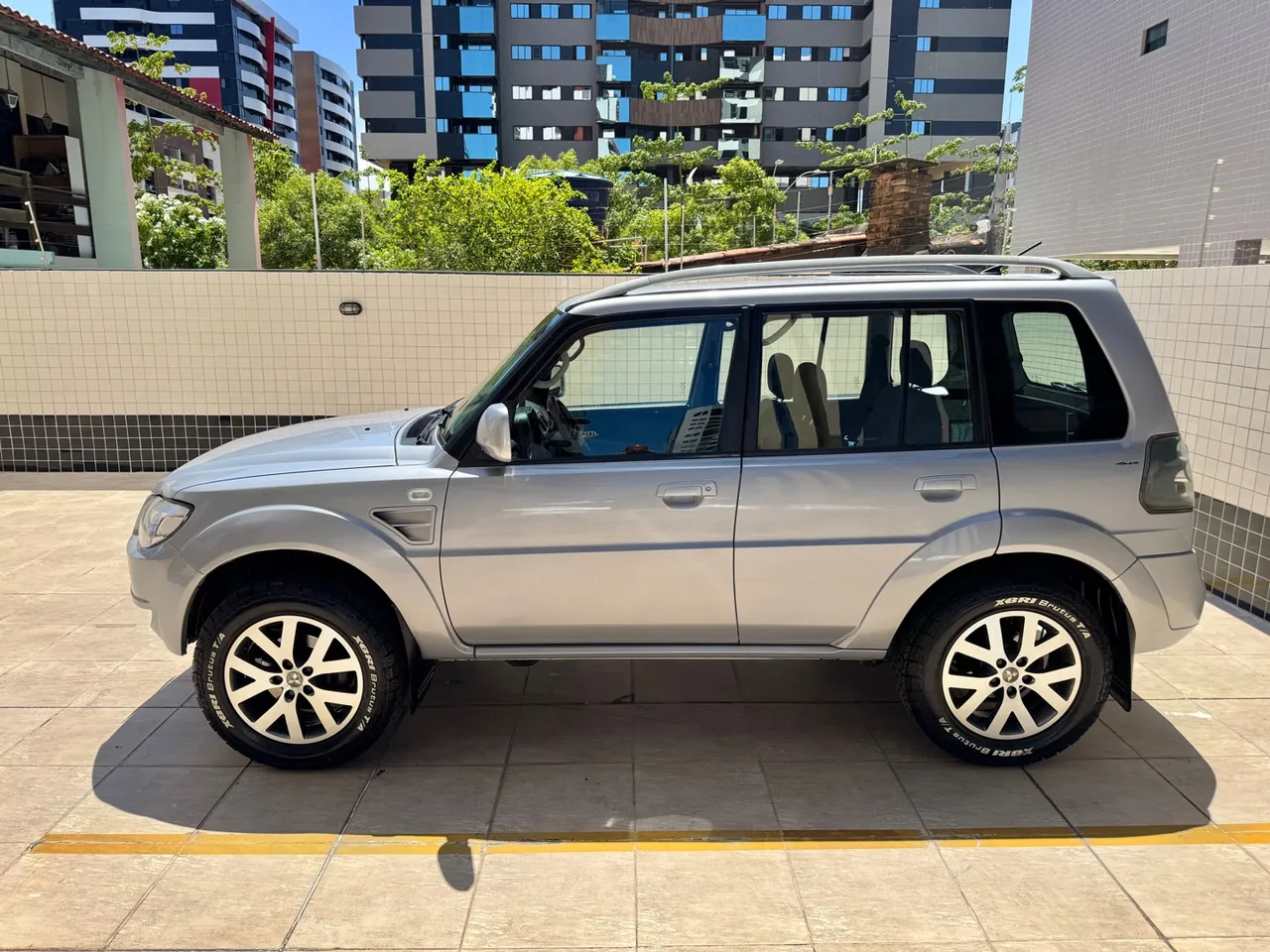 MITSUBISHI PAJERO TR4 2.0/ 2.0 FLEX 16V 4X4 AUT. Usados e Novos