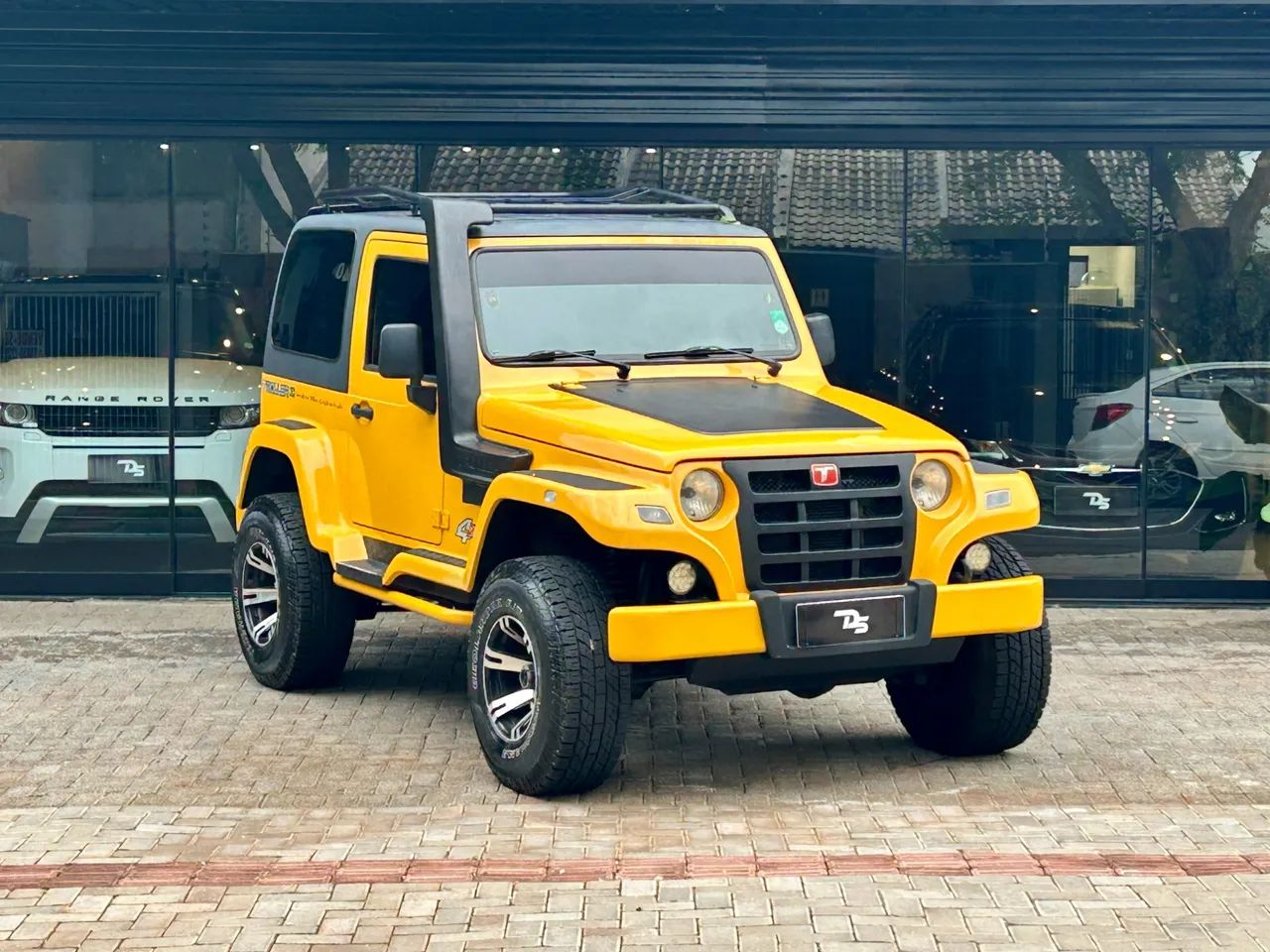 TROLLER T-4 Usados e Novos