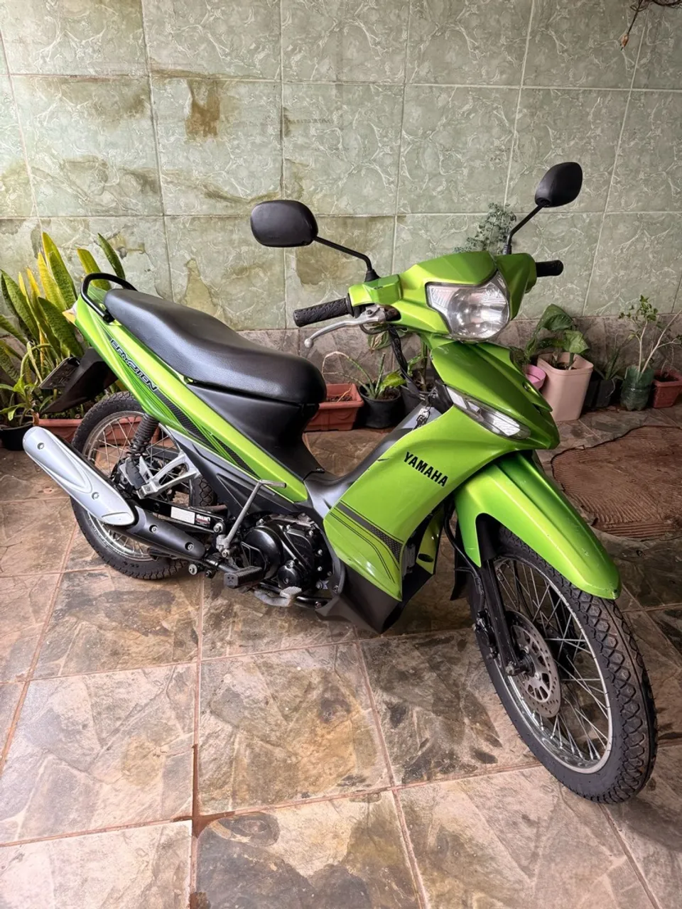Motos YAMAHA CRYPTON no Brasil