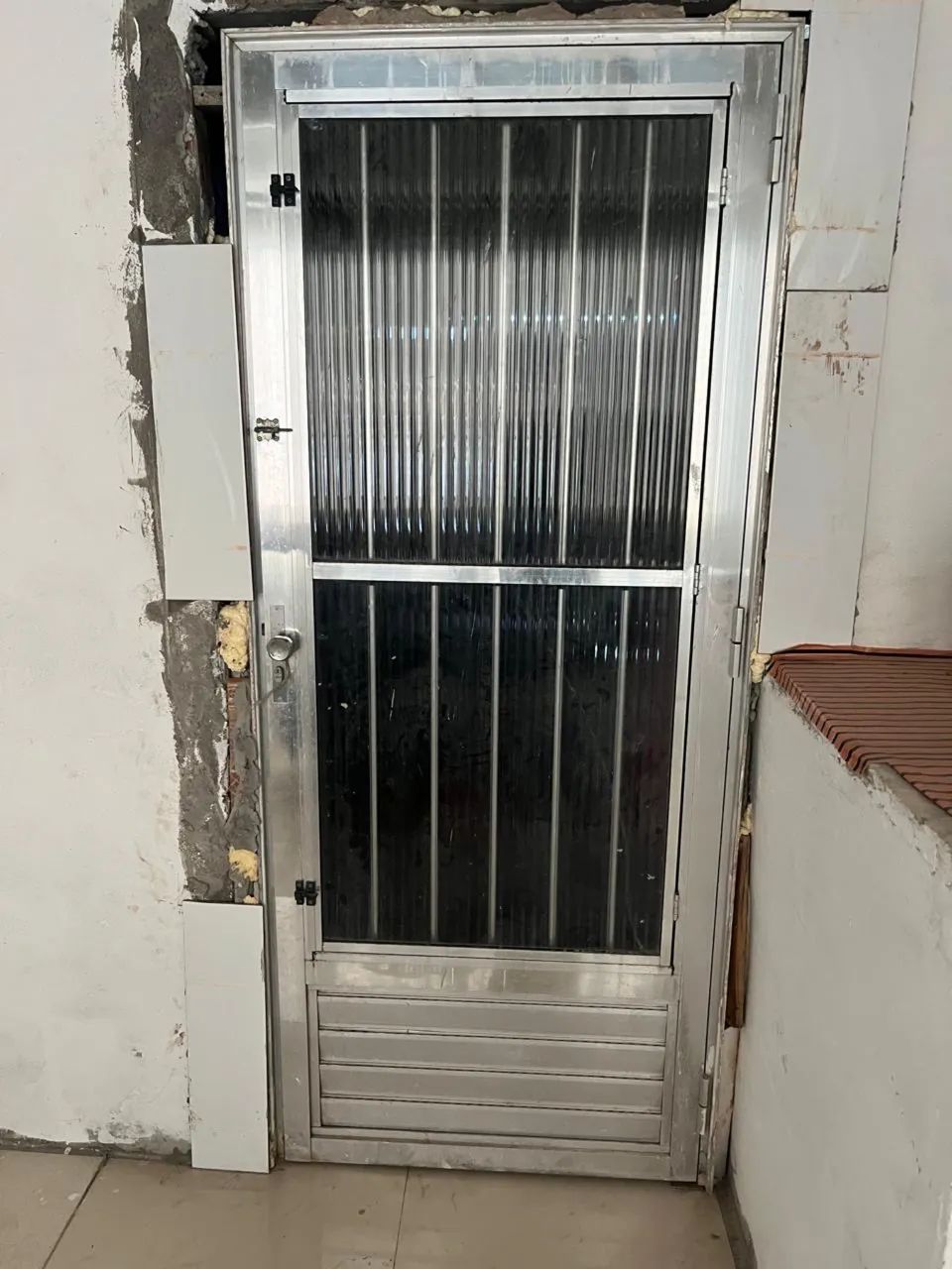Porta de alumínio - Portas e Janelas - Ilha Joana Bezerra, Recife ...