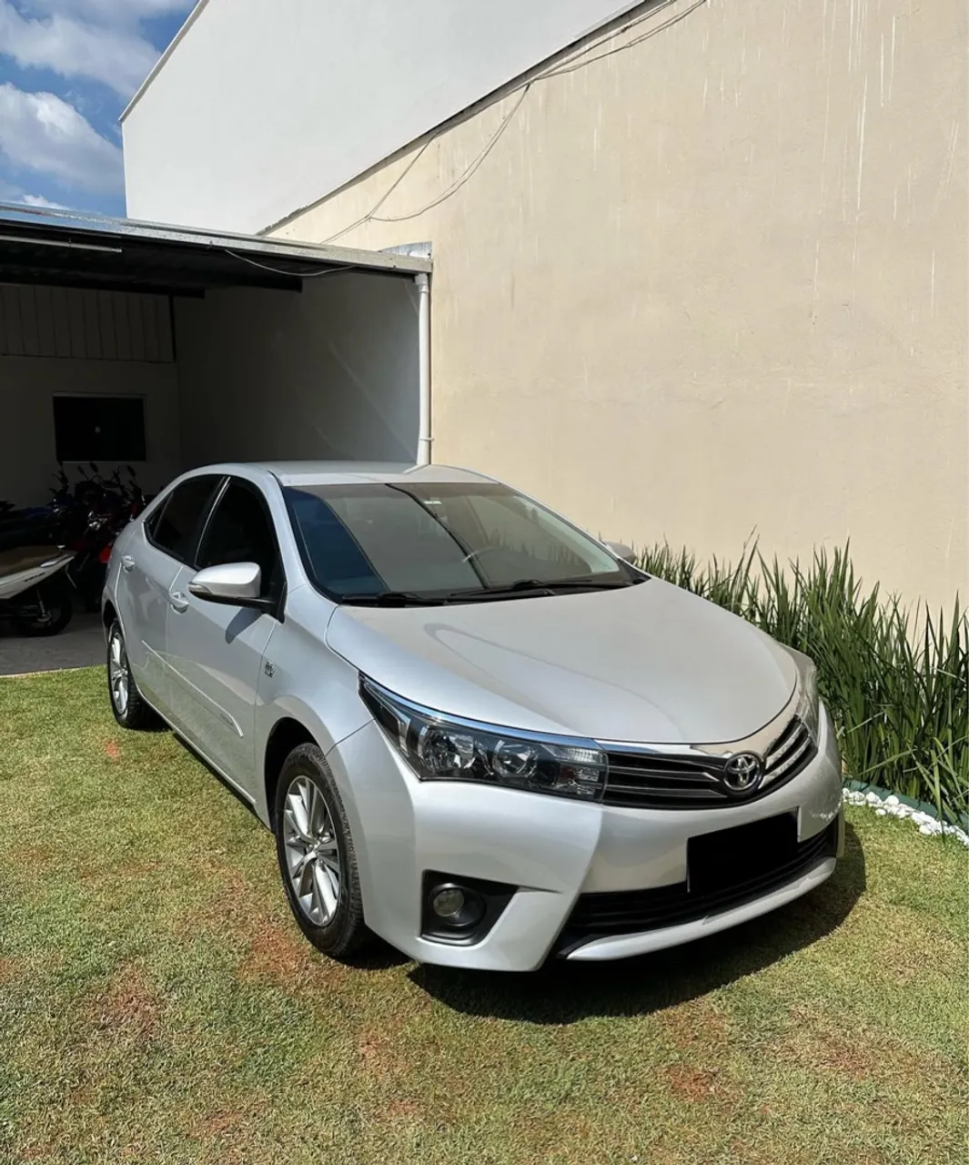 TOYOTA COROLLA 2015 Usados e Novos