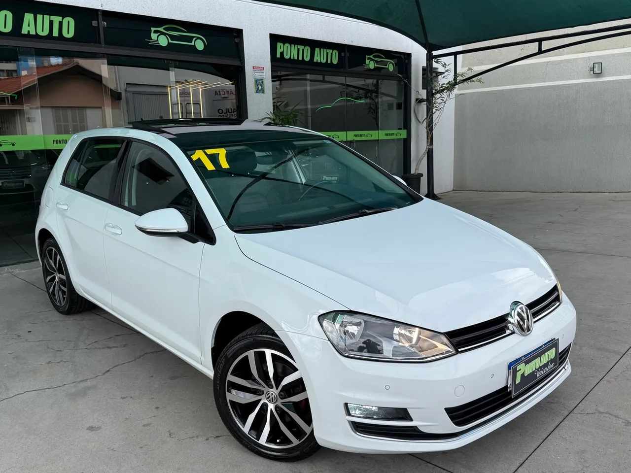 Volkswagen Golf HIGHLINE 1.4 TSI TOTAL FLEX AUT. Usados e Novos