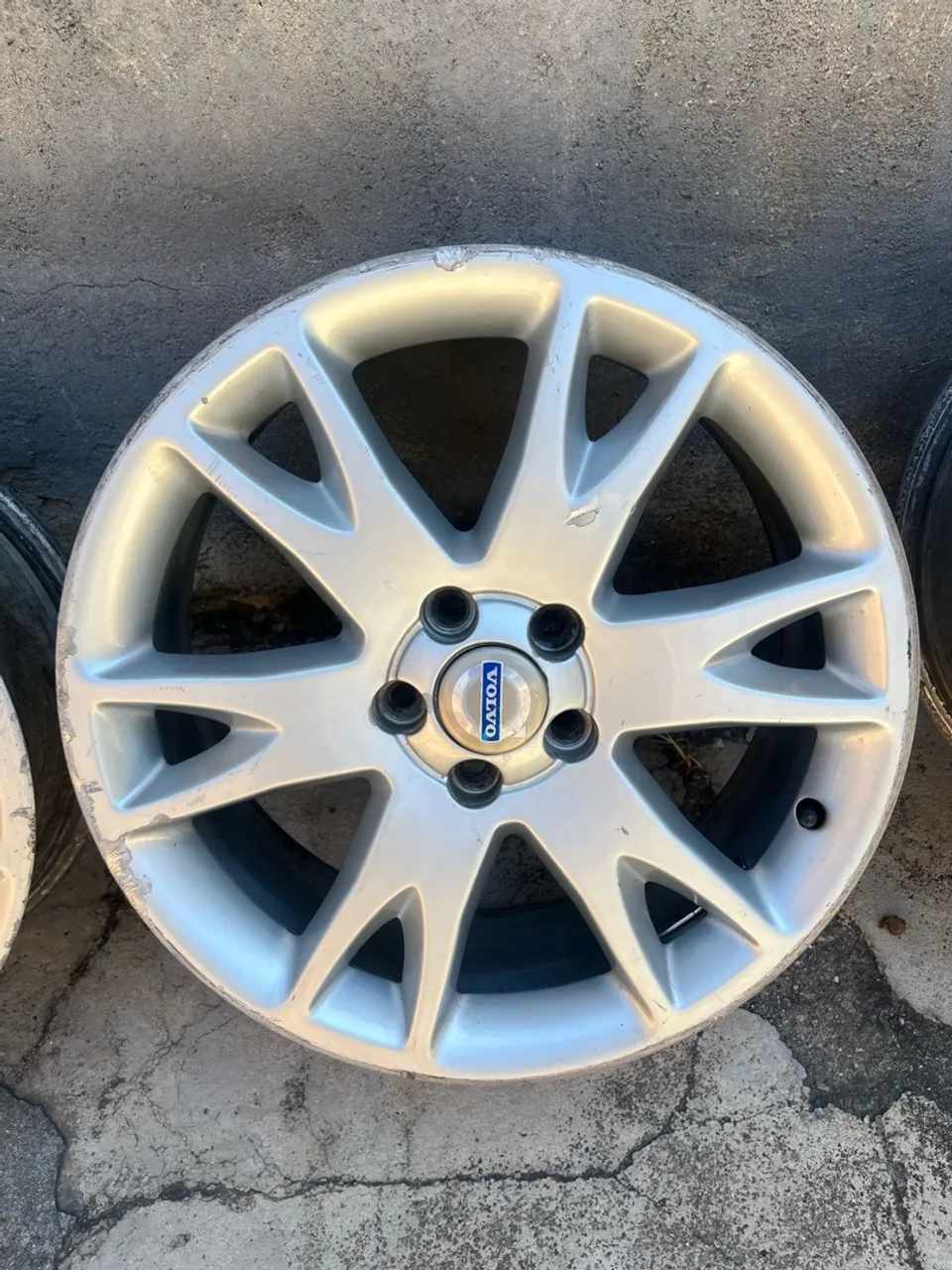 "rodas aro 18 volvo" - Peças para carros, vans e utilitários no Brasil