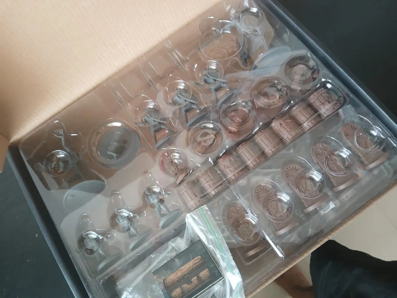 Dark souls board game + todas as expansões completas + insert - Hobbies ...