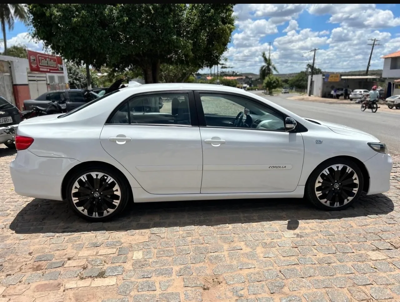 TOYOTA COROLLA 2013 Usados e Novos